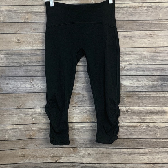 Ivivva | Bottoms | Ivivva Girls Scrunched Capri Leggings | Poshmark
